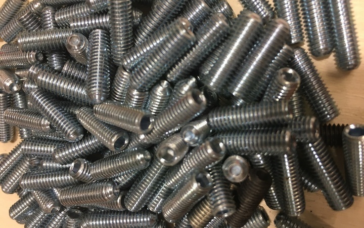 Stelschroeven | Postma